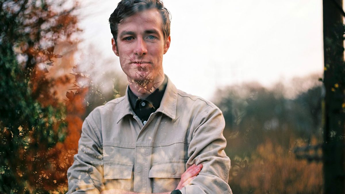 William Doyle na novém albu provede magnoliovým labyrintem britského ...