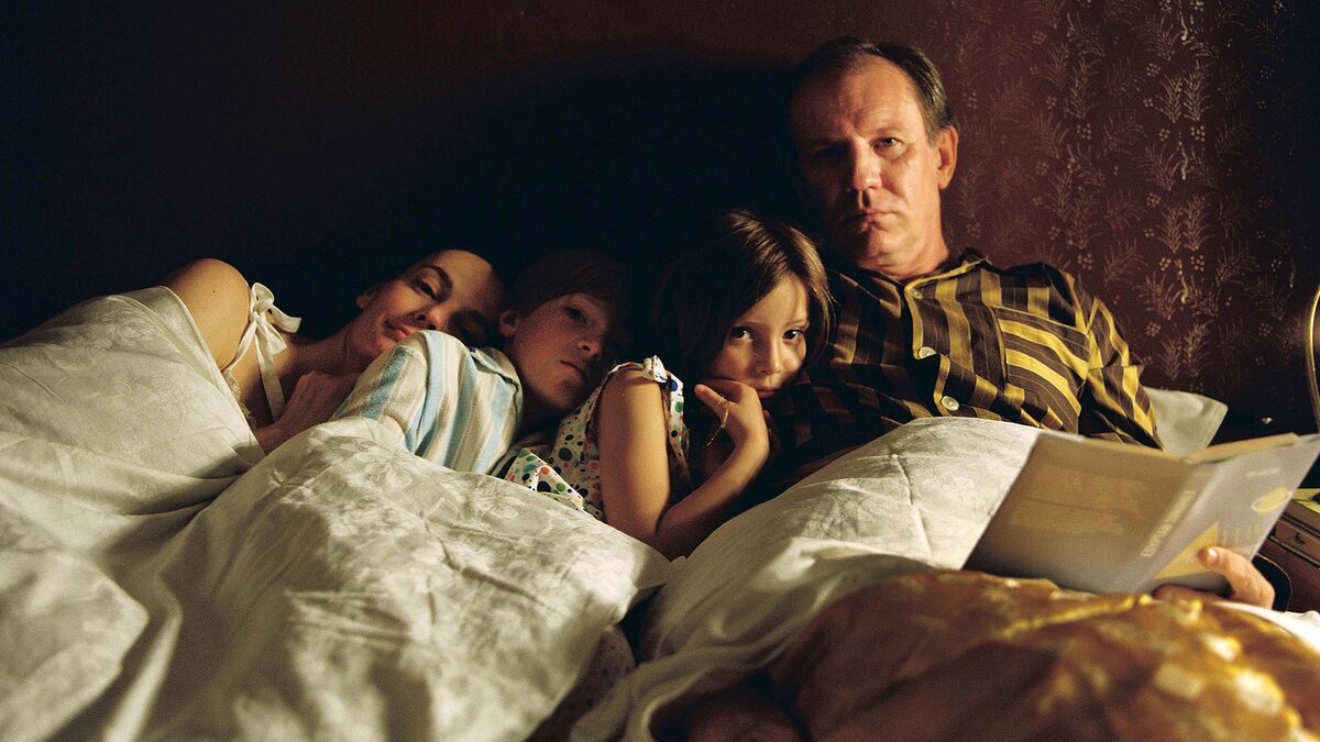 Slovo, které platí. Nový film Beaty Parkanové lze brát vážně — ČT art ...