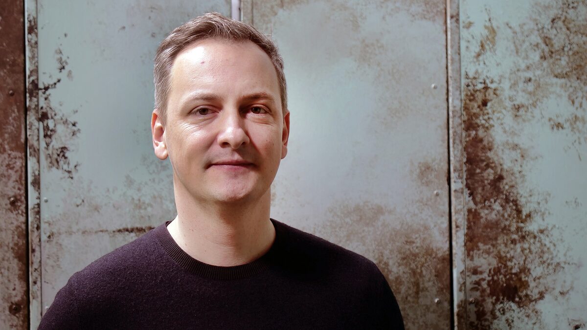 Jedna báseň. Autoři čtou: Ondřej Lipár — ČT art — Česká televize