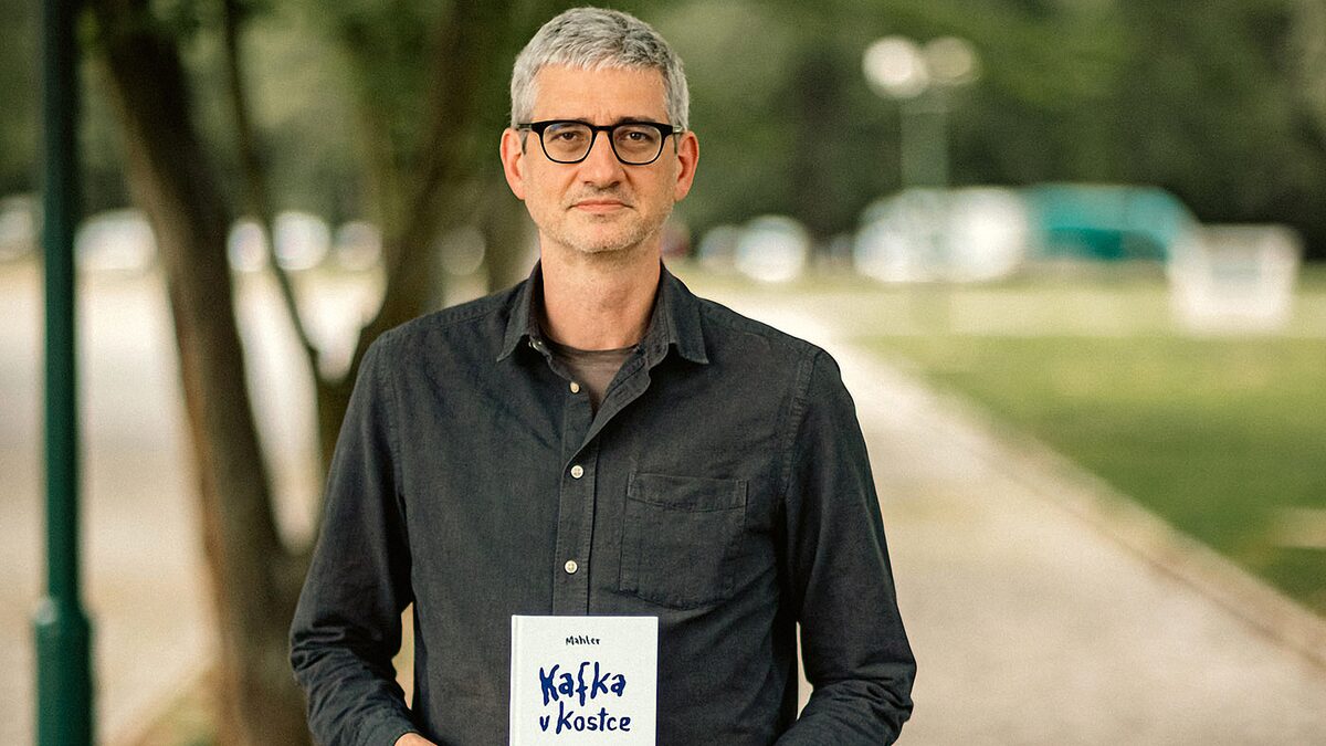 Franz Kafka stručně a rychle. Dvě napohled podobné knihy, avšak ďábel ...